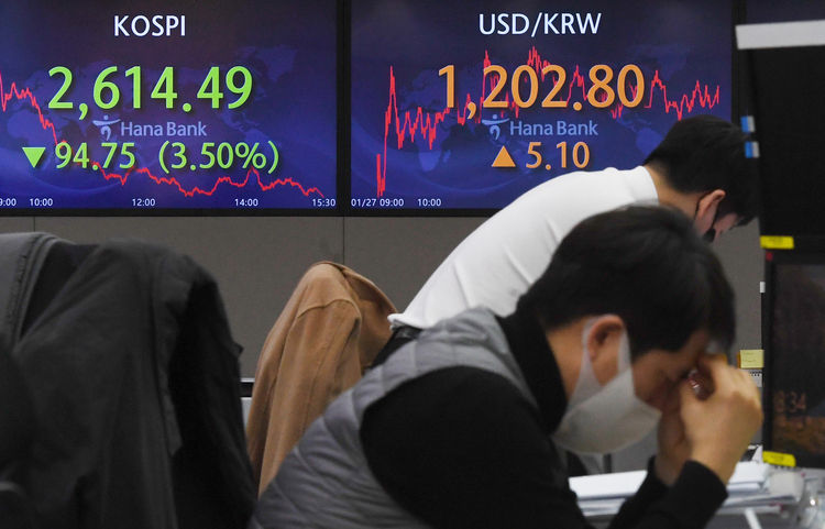 [증시마감] FOMC·LG엔솔에 '휘청'...코스피 2,610대로 급락